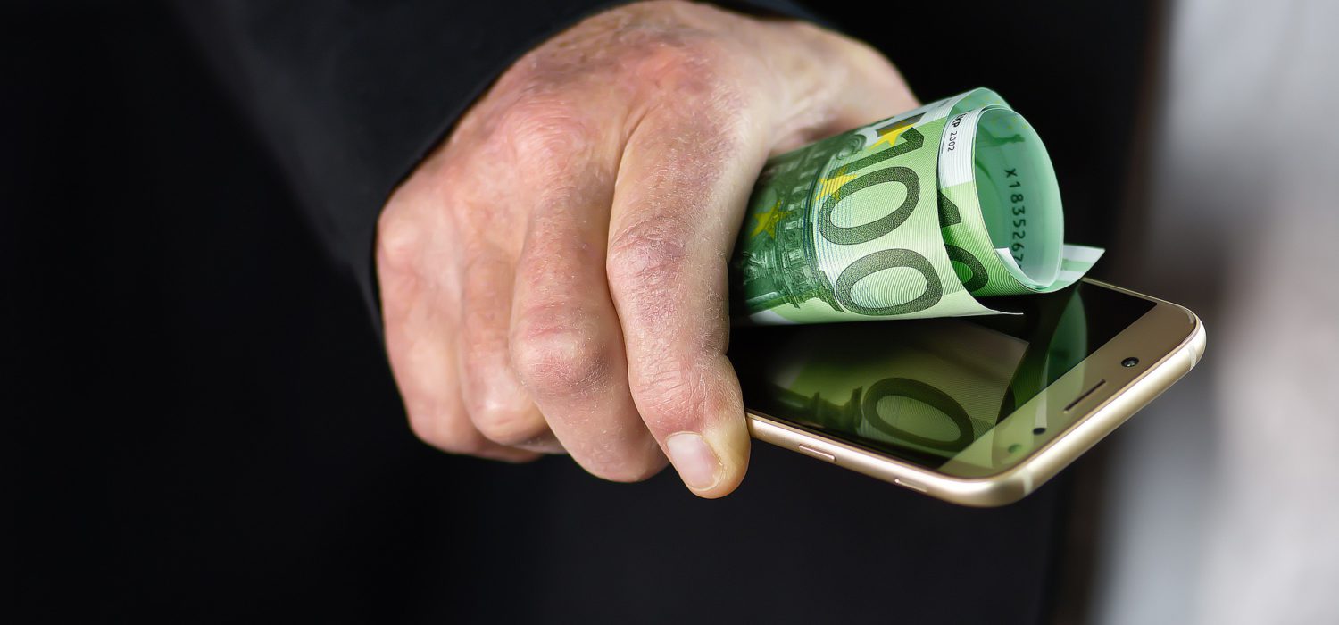 Bargeldloses Bezahlen: Neue Studie zu Zahlverhalten an der Kasse